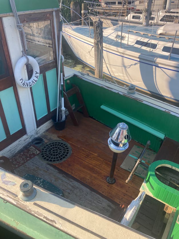 Custom Color -Marine Topside Paint - George Kirby Jr. Paint Co. Inc.